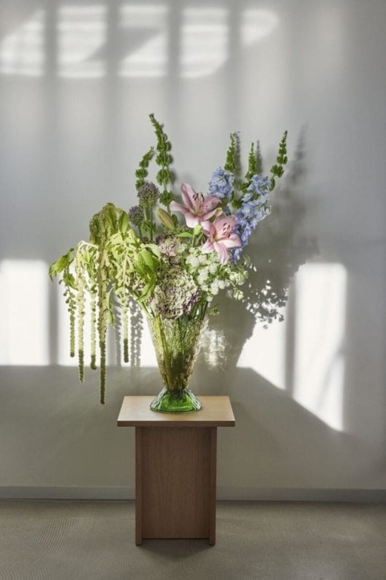 Hübsch Straight side table - LIVING AND CO.