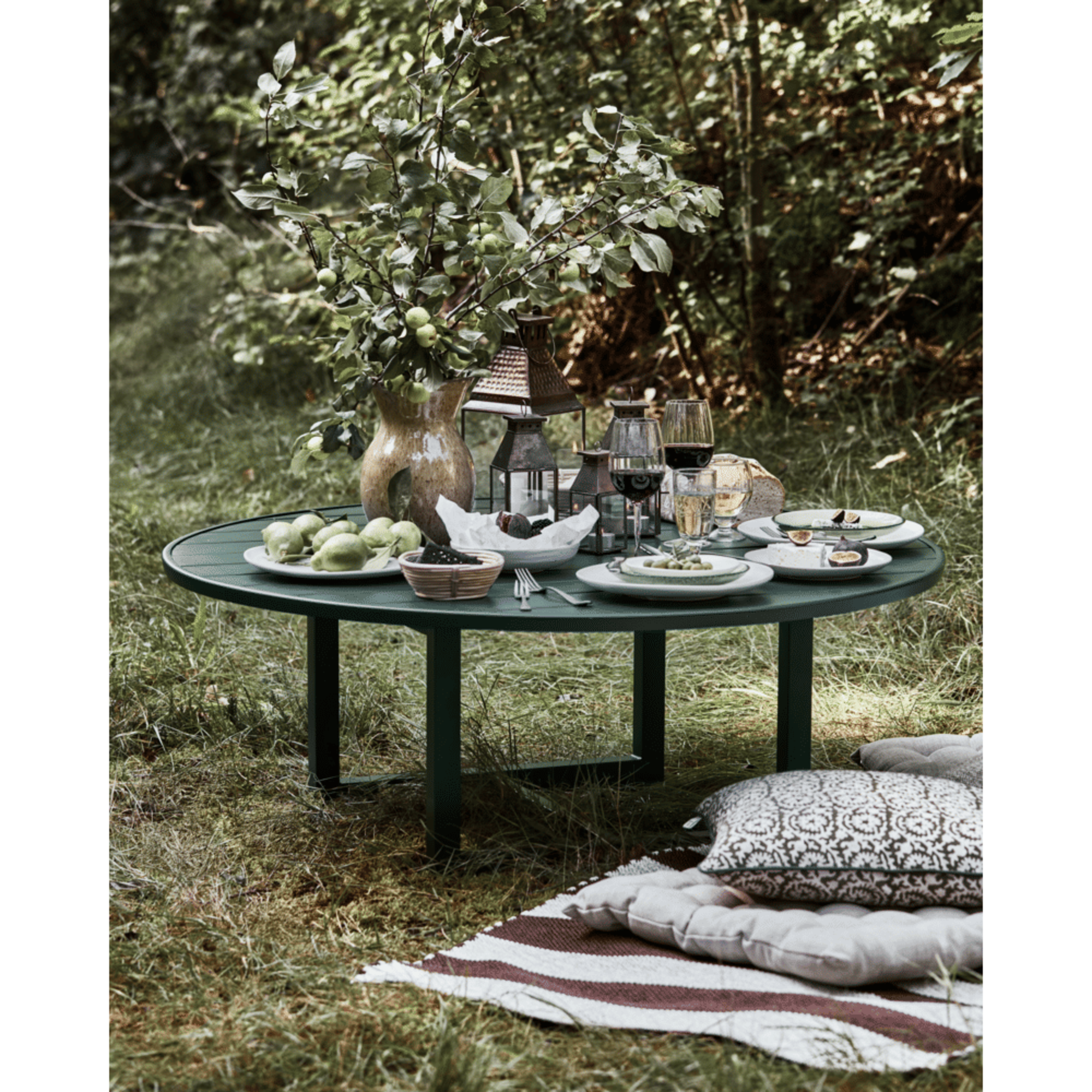 House Doctor Helo coffee table green - LIVING AND CO.