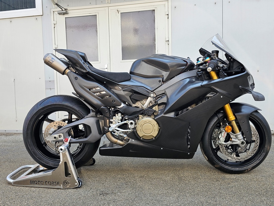 FullSix complete race kuipset Panigale V4/V4S 2025- (incl ...