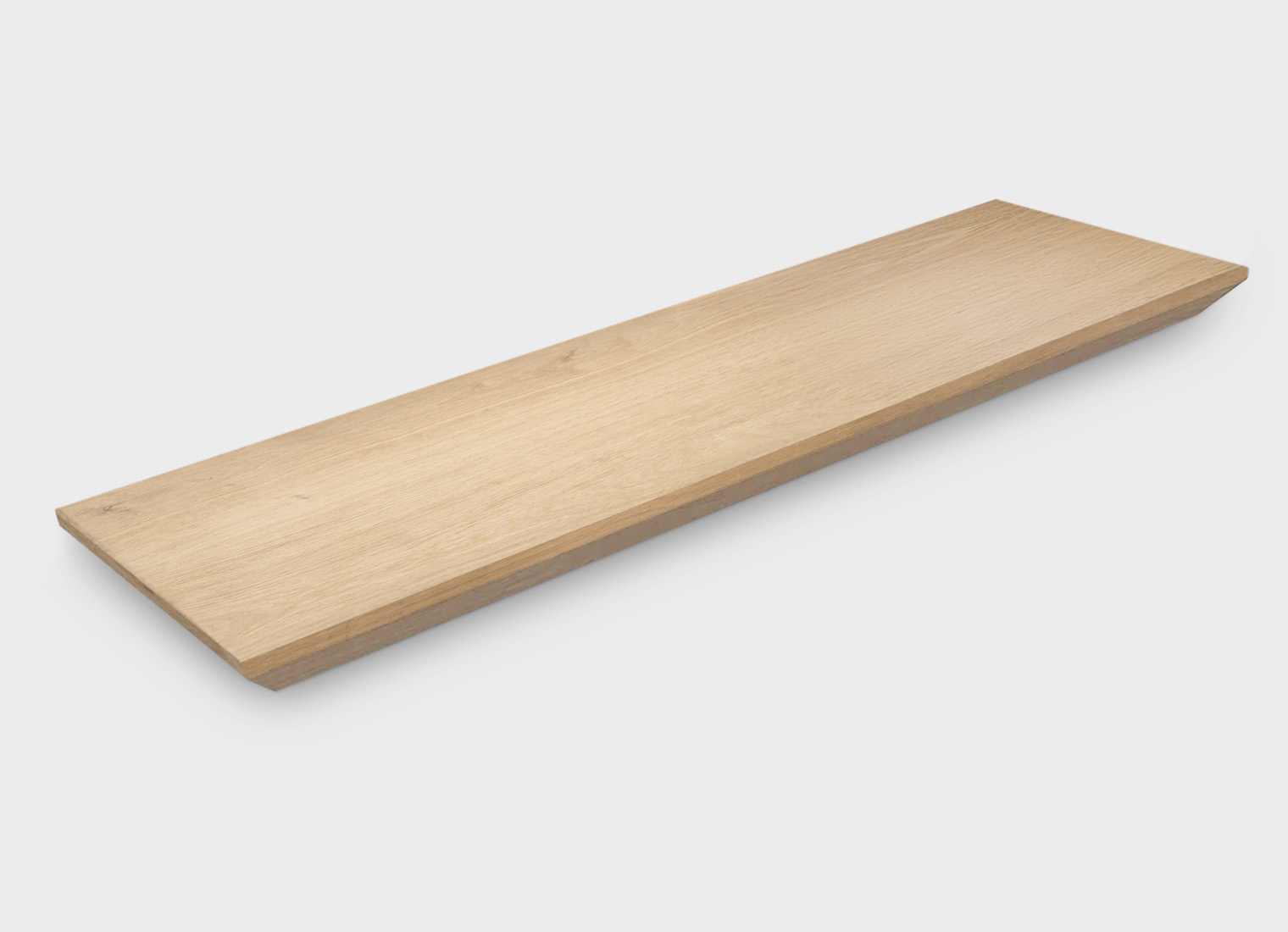 Een eiken wandplank - met verjongde rand - bij EIKENvakman.nl!