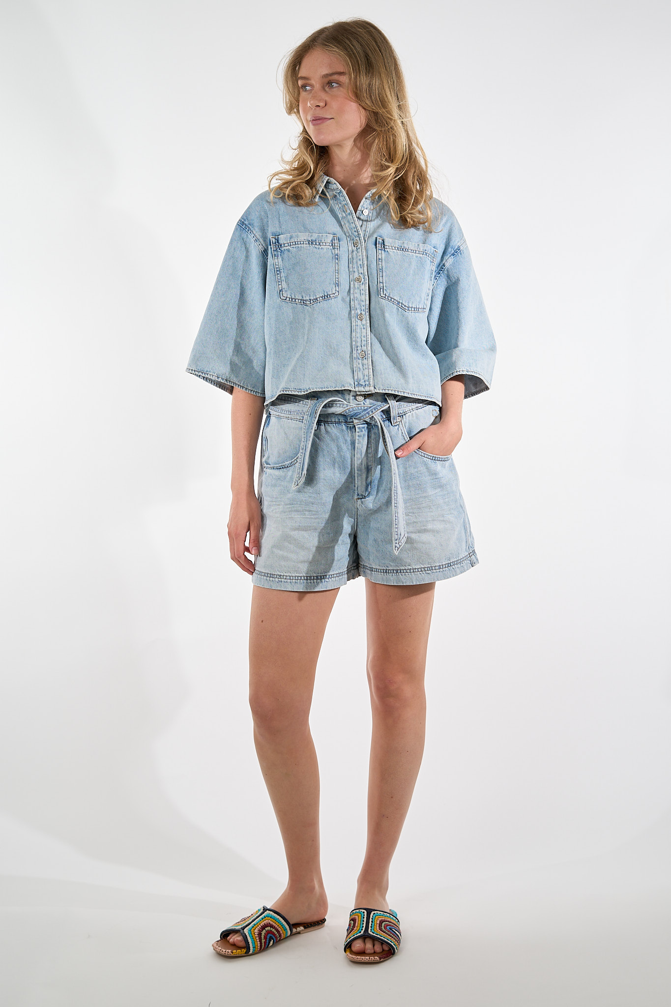 CIRCLE OF TRUST MASON SHORT AZURE BLUE 3194 - Uniek Mode