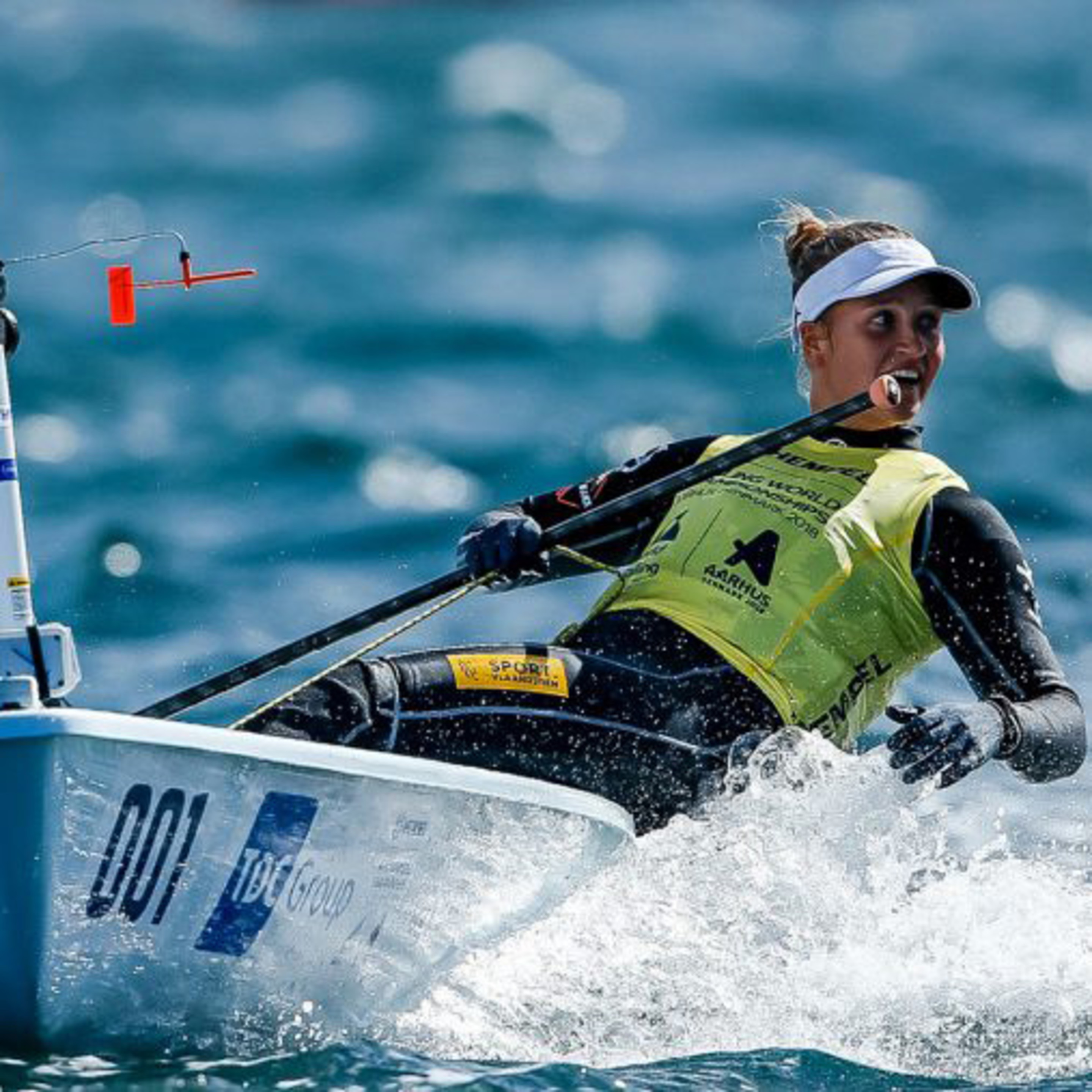 Top sailor Emma Plasschaert collabs with RectoVersosports - RectoVerso ...