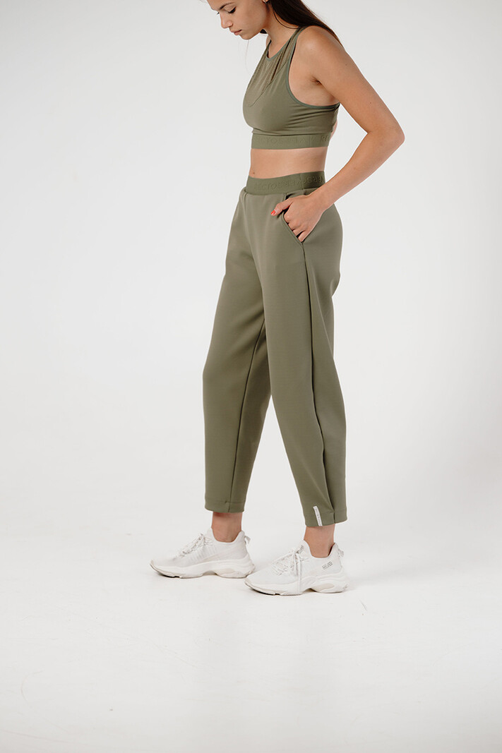 Balloon Jogging Olive | RectoVerso premium activewear for women - RectoVerso Sports