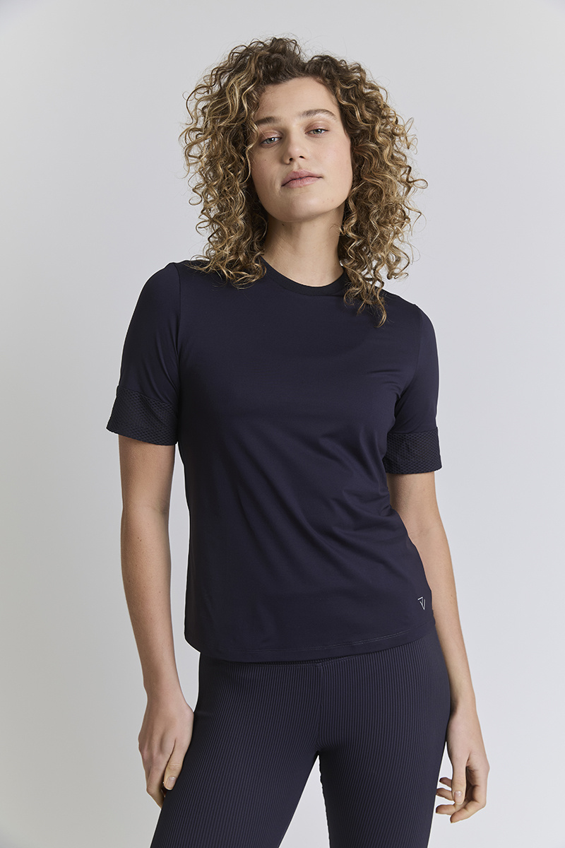 Active T-shirt Blue Shadow | RectoVerso sportswear for women ...