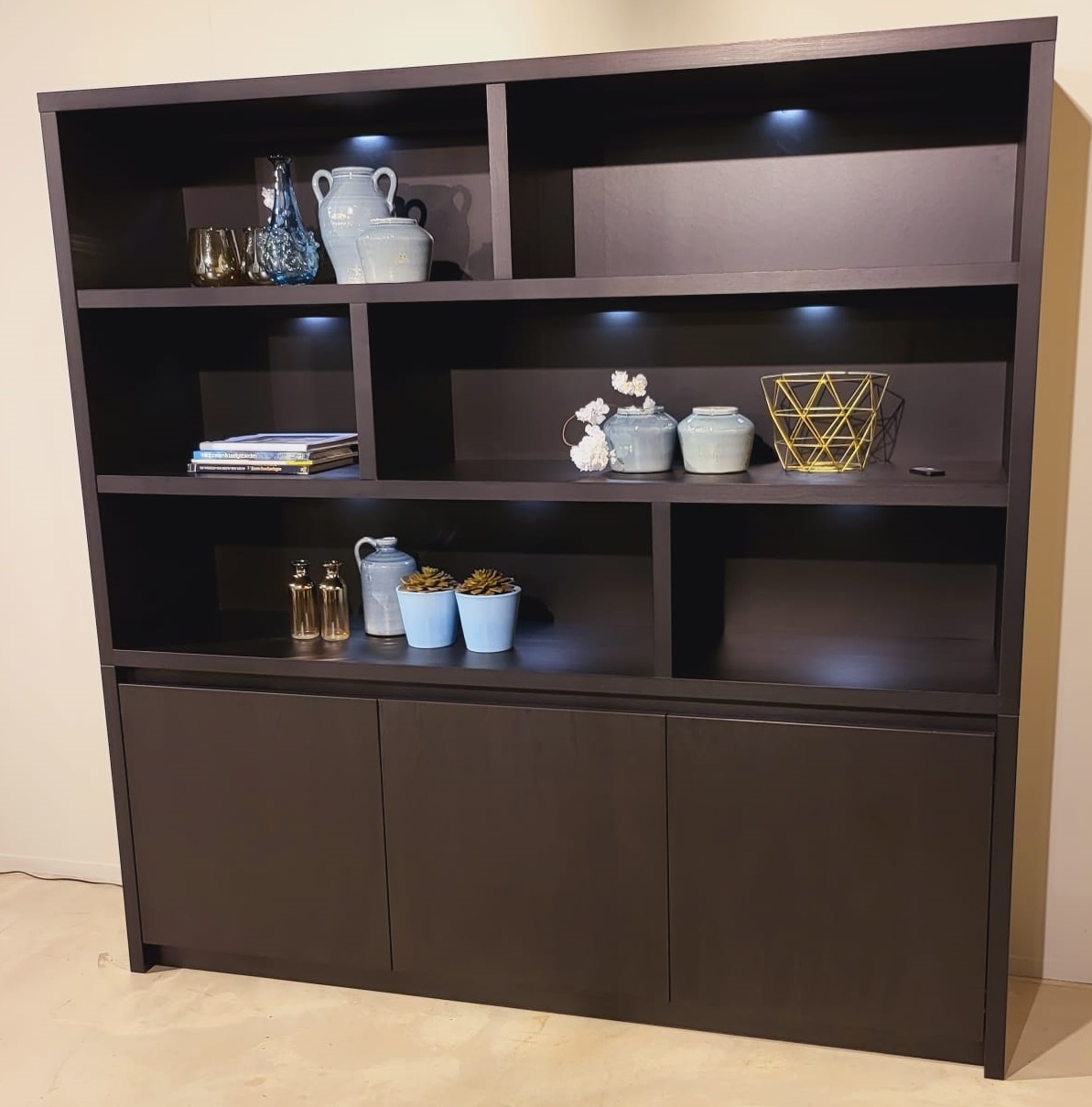 Wandkast Milanello 3 deurs en 6 open vakken * Gratis thuisbezorgd - De ...