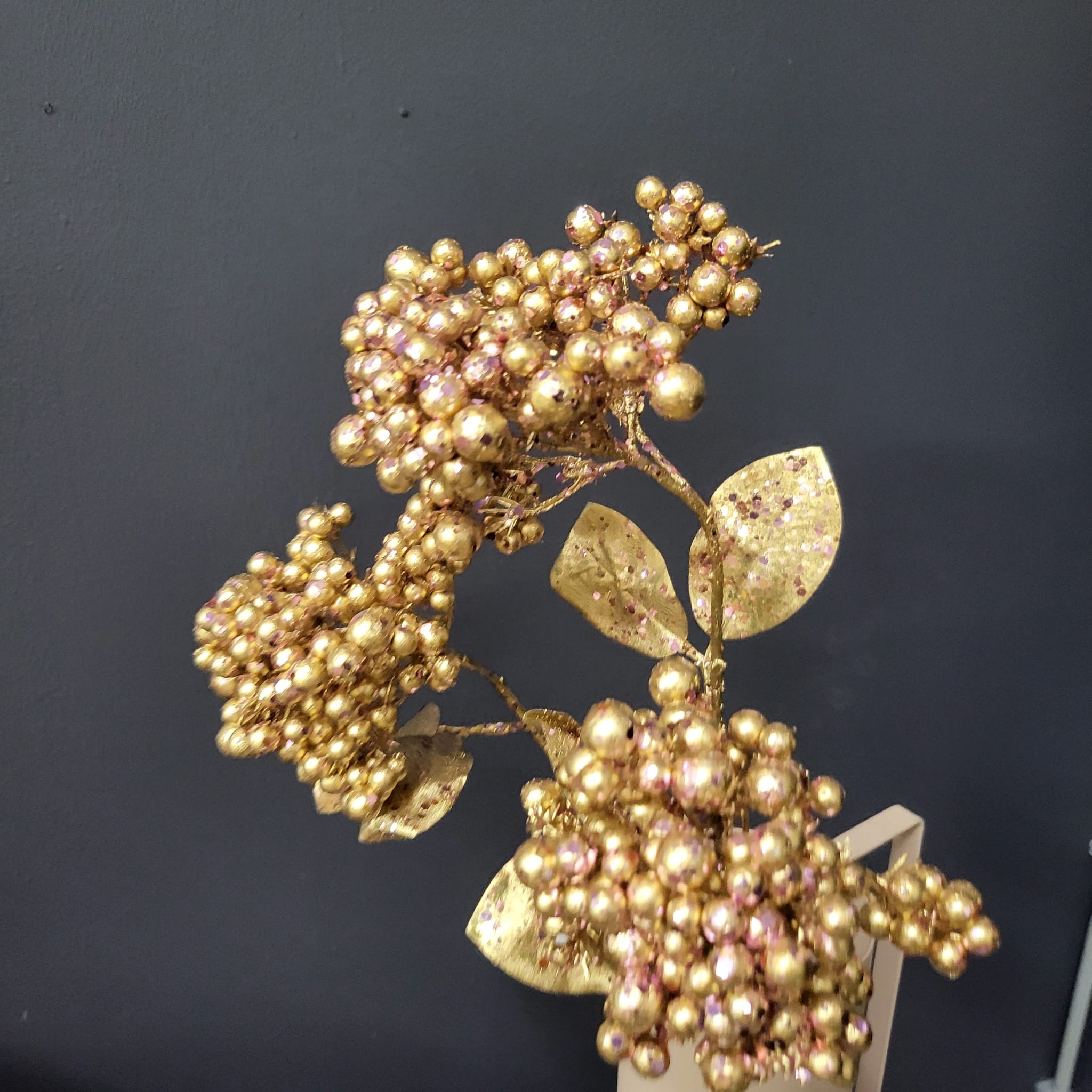 Kunsttak Berry Plant rose gold glitter berry spray - De Woon Winkel