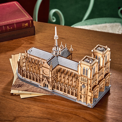 Robotime 3D Houten Modelbouwpakket Paris Cathedral TG511 - Art en Hobby