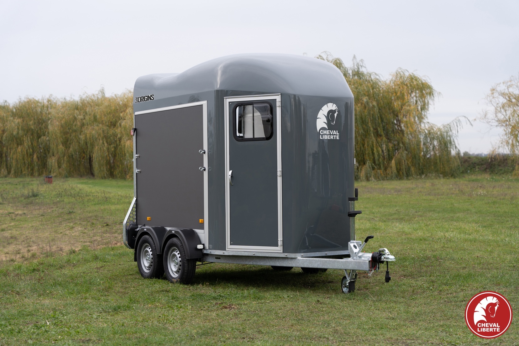 Entdecken Sie den Gold Origins, unser Pferdeanhänger mit einem ...