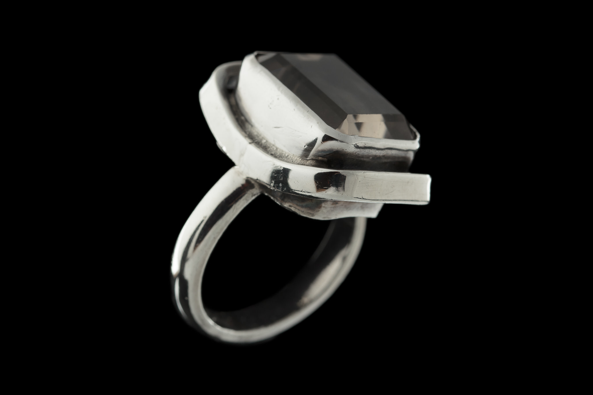 Rookkwarts ring 'Cura' - LiAtelier