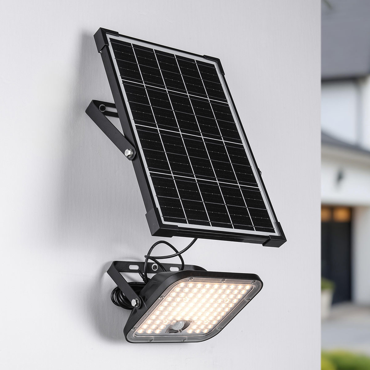 3OW solar LED floodlight voor buiten met sensor - Nick - PrikkabelLED.nl