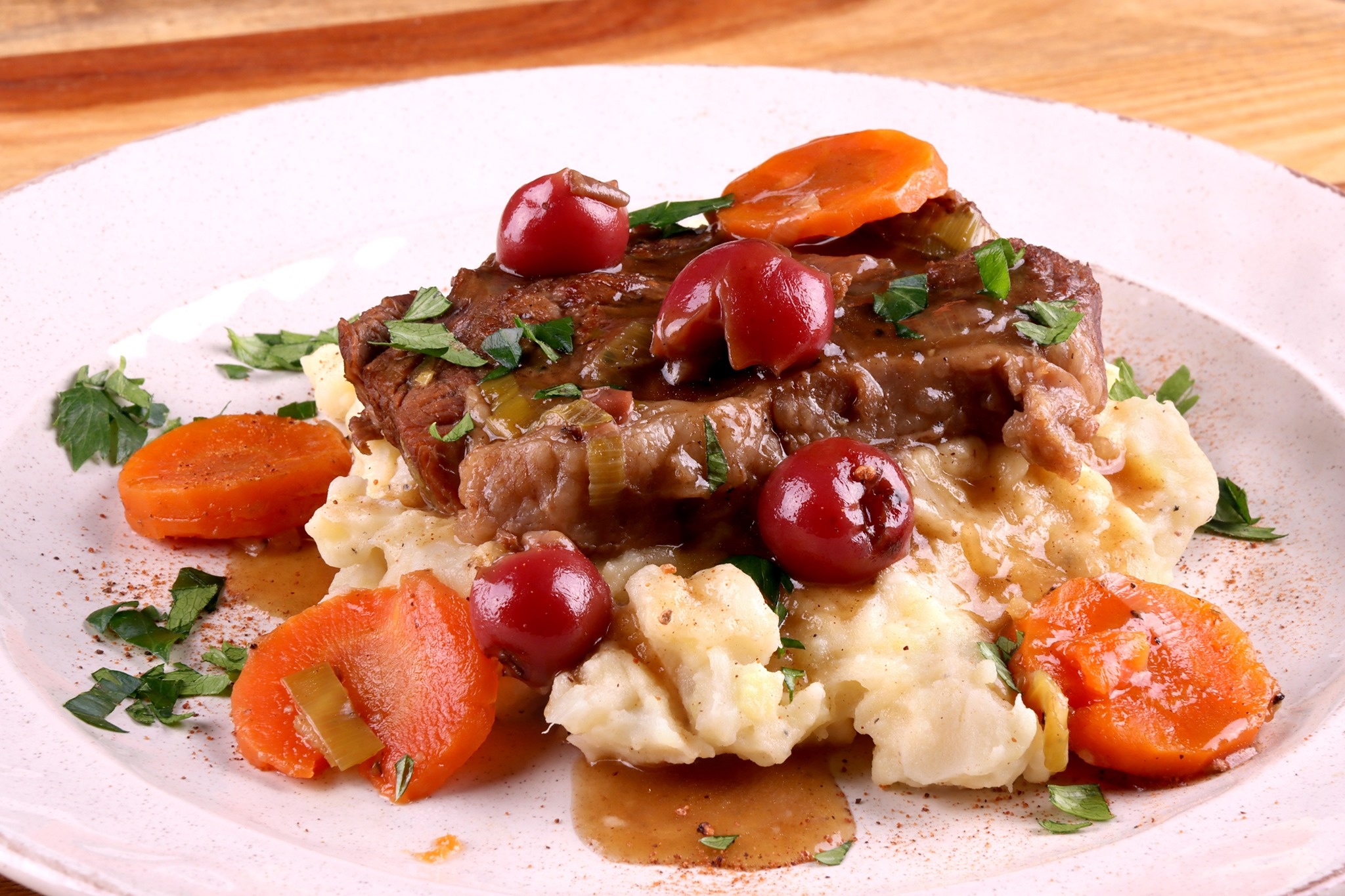 Gestoofde Waards Kalfssukade op knolselderijpuree - Beef Exclusief B.V.