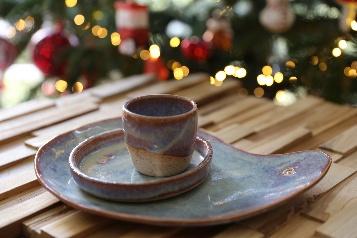 Collection set composed of the board Boomerang with a cup and scale ...