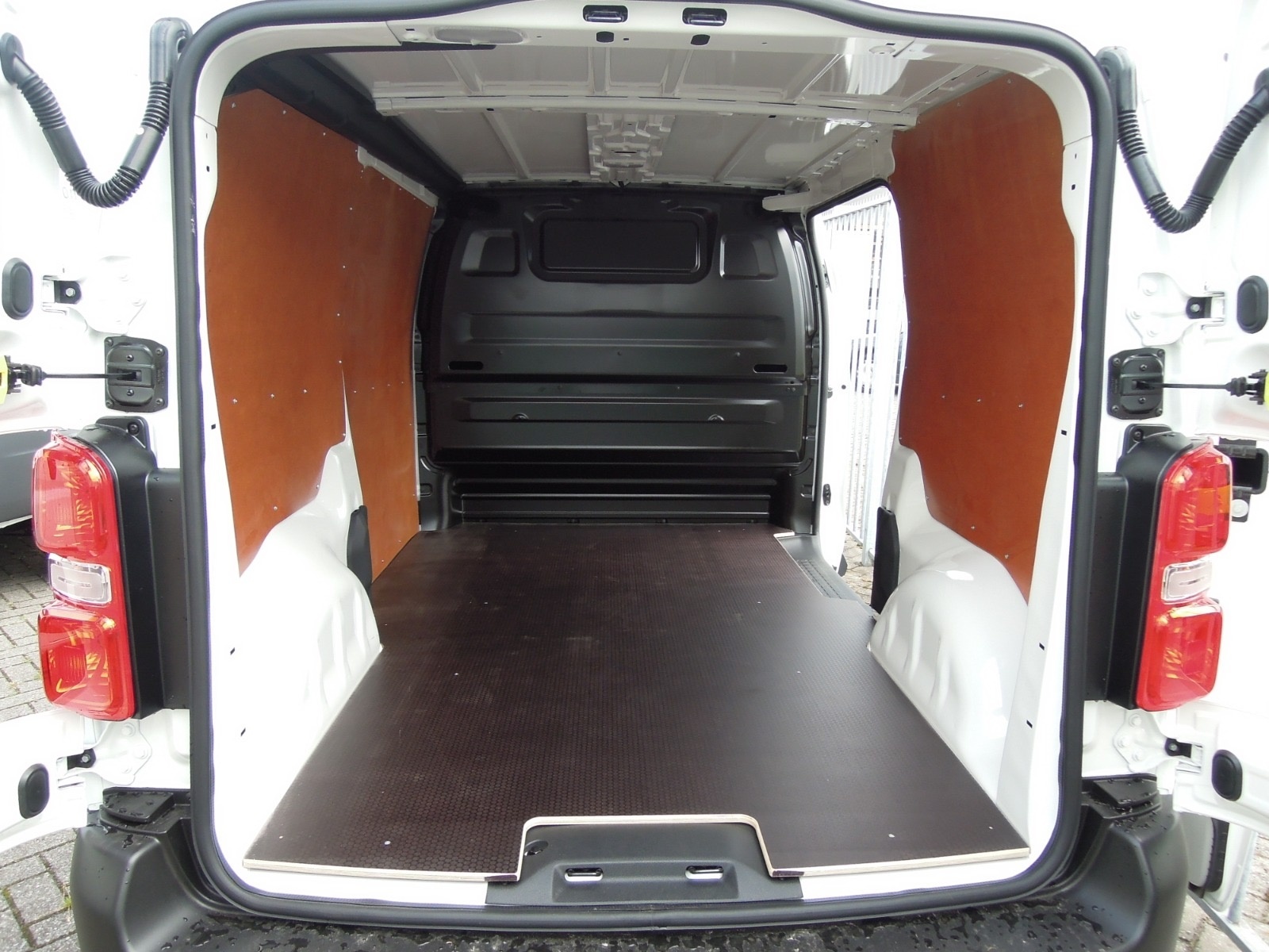 Volledige betimmering Peugeot Expert vanaf 2016 - Mijn Bus is Top