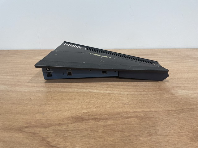 130VU GLARESHIELD PANEL P/N: D9251505100000 S/N: 0494 - AVOEMPARTS