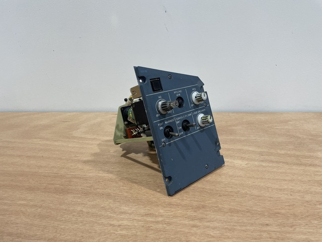 500VU CONTROL PANEL P/N: D9251506100000: S/N PB10134 - AVOEMPARTS