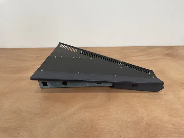 130VU GLARESHIELD PANEL P/N: D9251505100000 S/N: 01350 - AVOEMPARTS