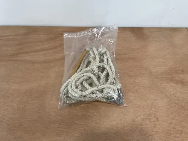 EMERGENCY EVACUATION ROPE P/N: 208724-0 S/N: SI089020 - AVOEMPARTS