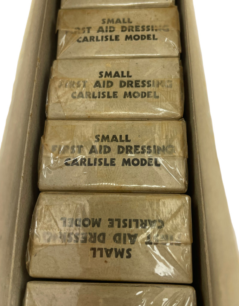 MARVIN'S MILITARY | Amerikaanse WO2 10 Small First Aid Dressings ...