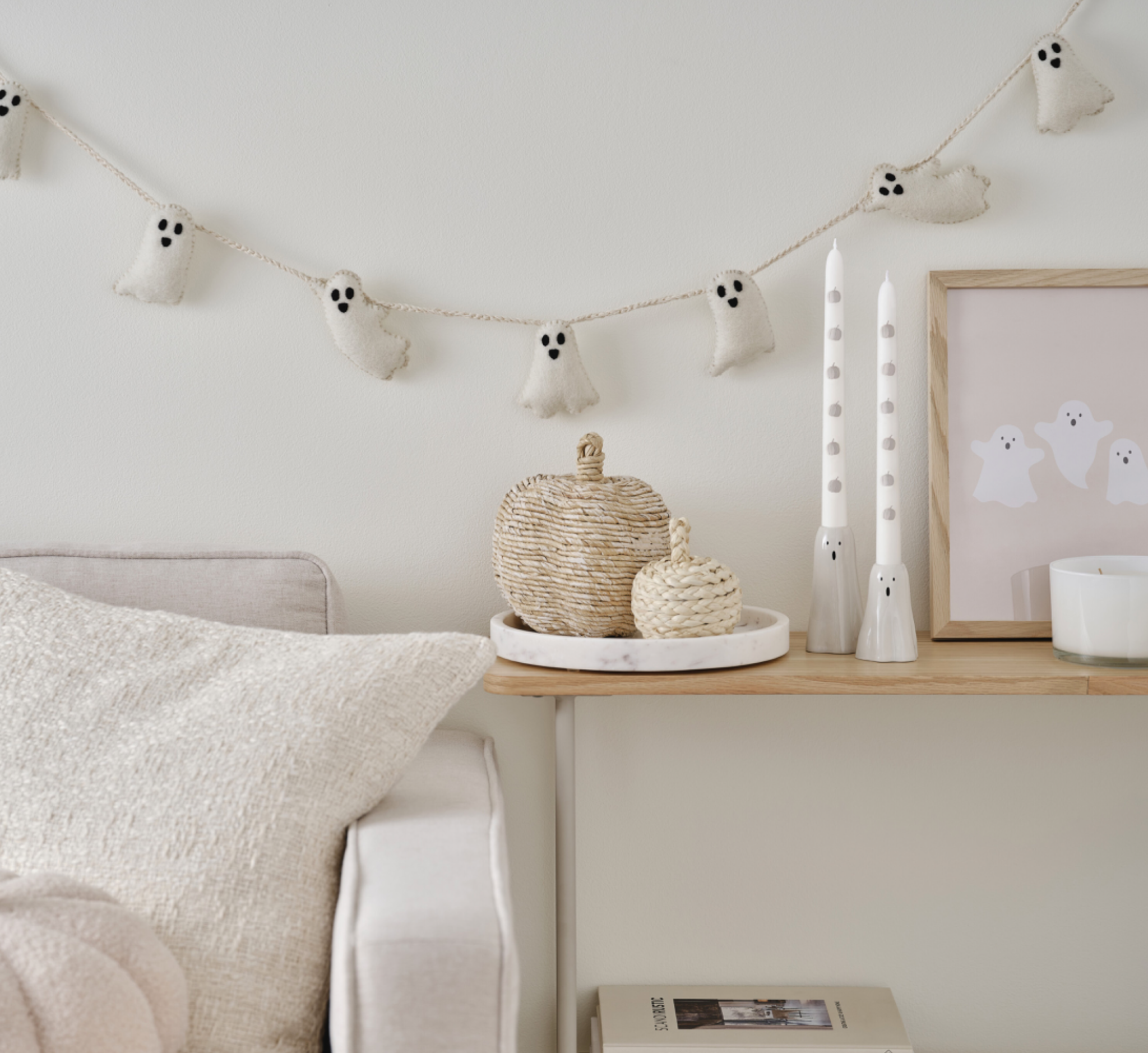 Felt Ghost Halloween Bunting 2m - Clock’s Home and Garden