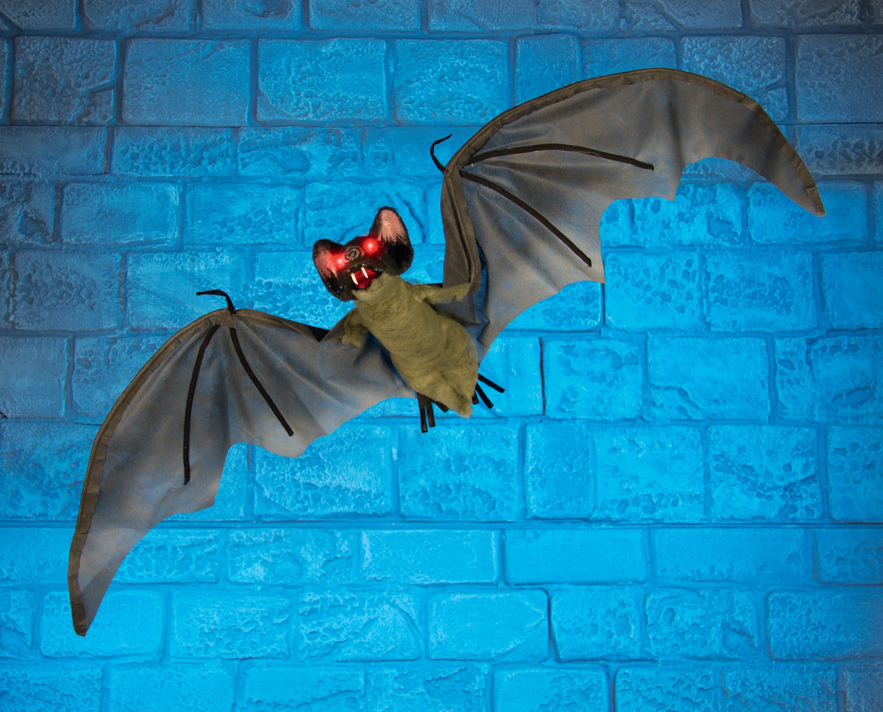 Animated Bat 1.5m Battery Operated - Clock’s Home and Garden
