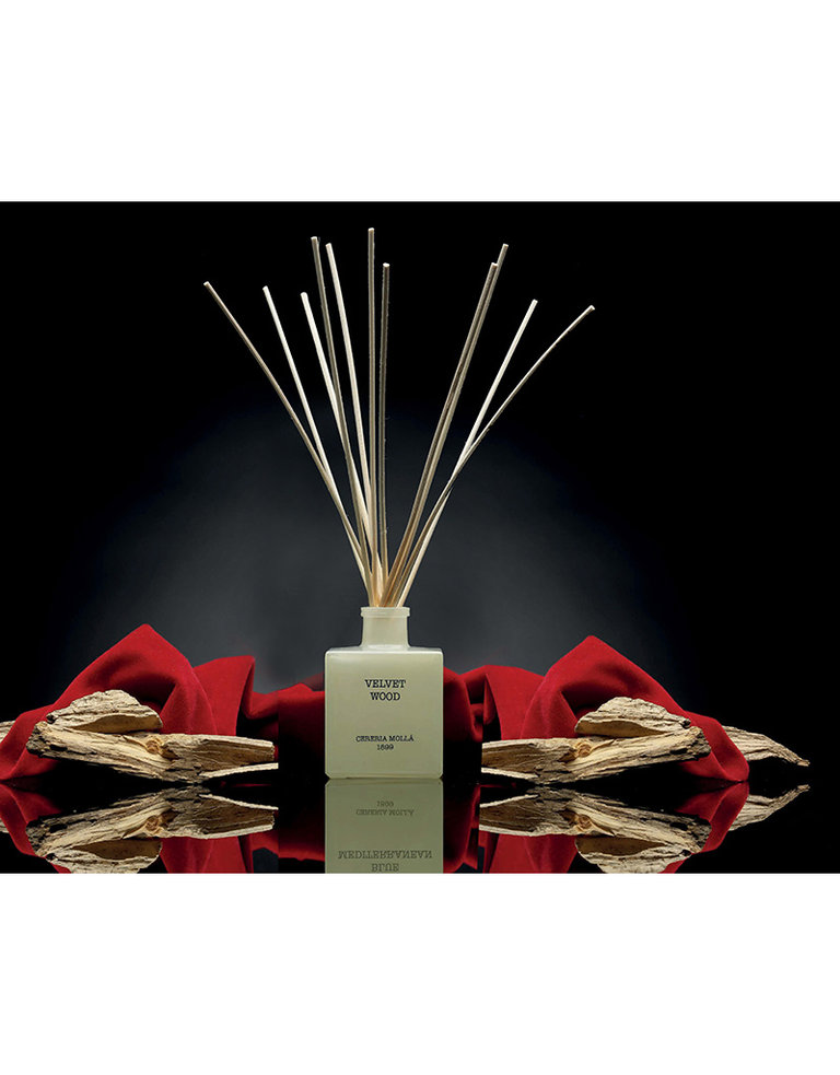 Velvet Wood room diffuser (100 ml) - Curiosa Cabinet