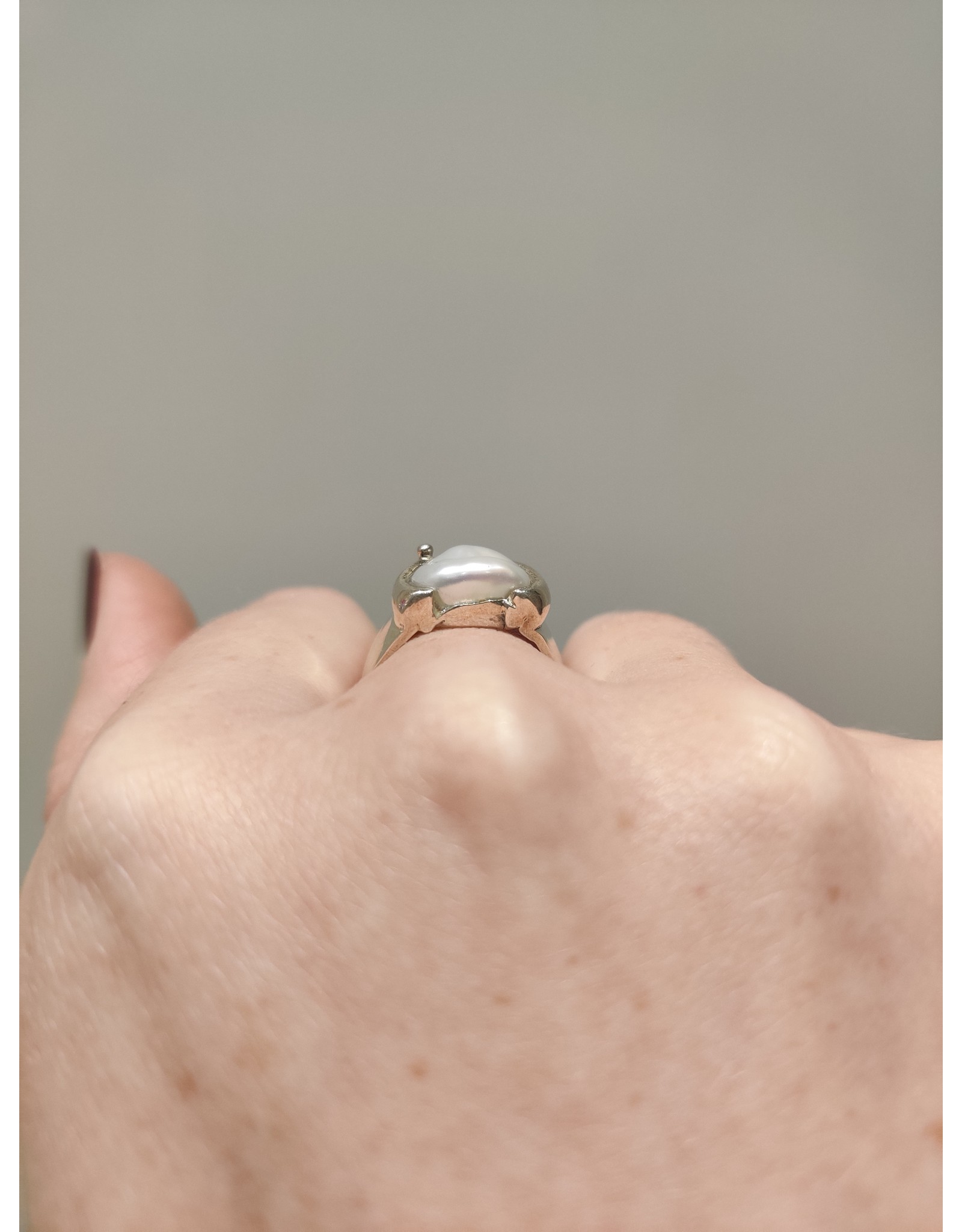 Ring platte parel mini - Kwesto