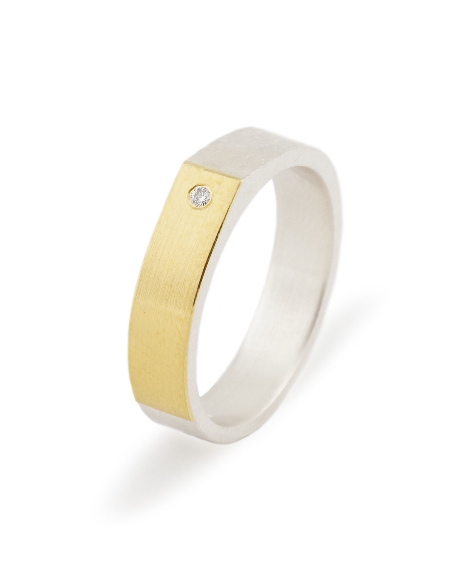 ring-goudplaat-diamant-kwesto