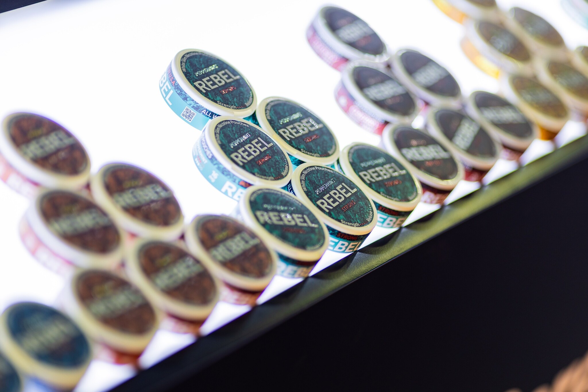 REBEL se expande en Europa a través de Snussie.com - Snussie.com