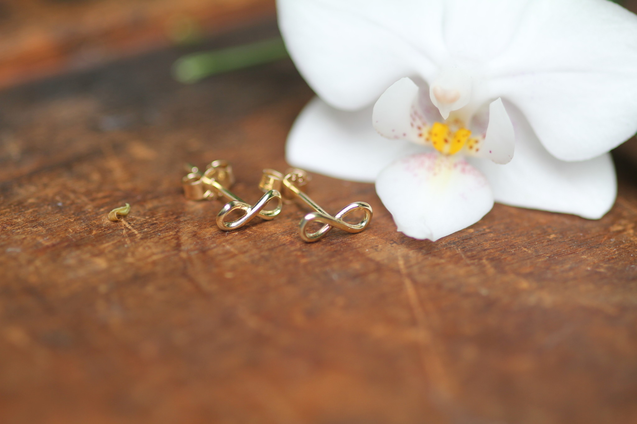 Gold Infinity Earrings - Joulberry