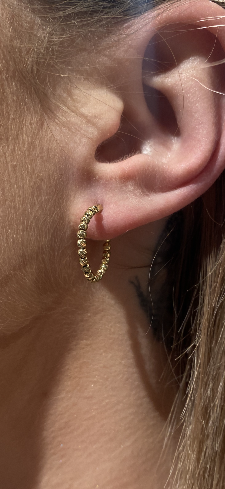 Oorbel ring met balletjes diamond cut - De Goud Winkel