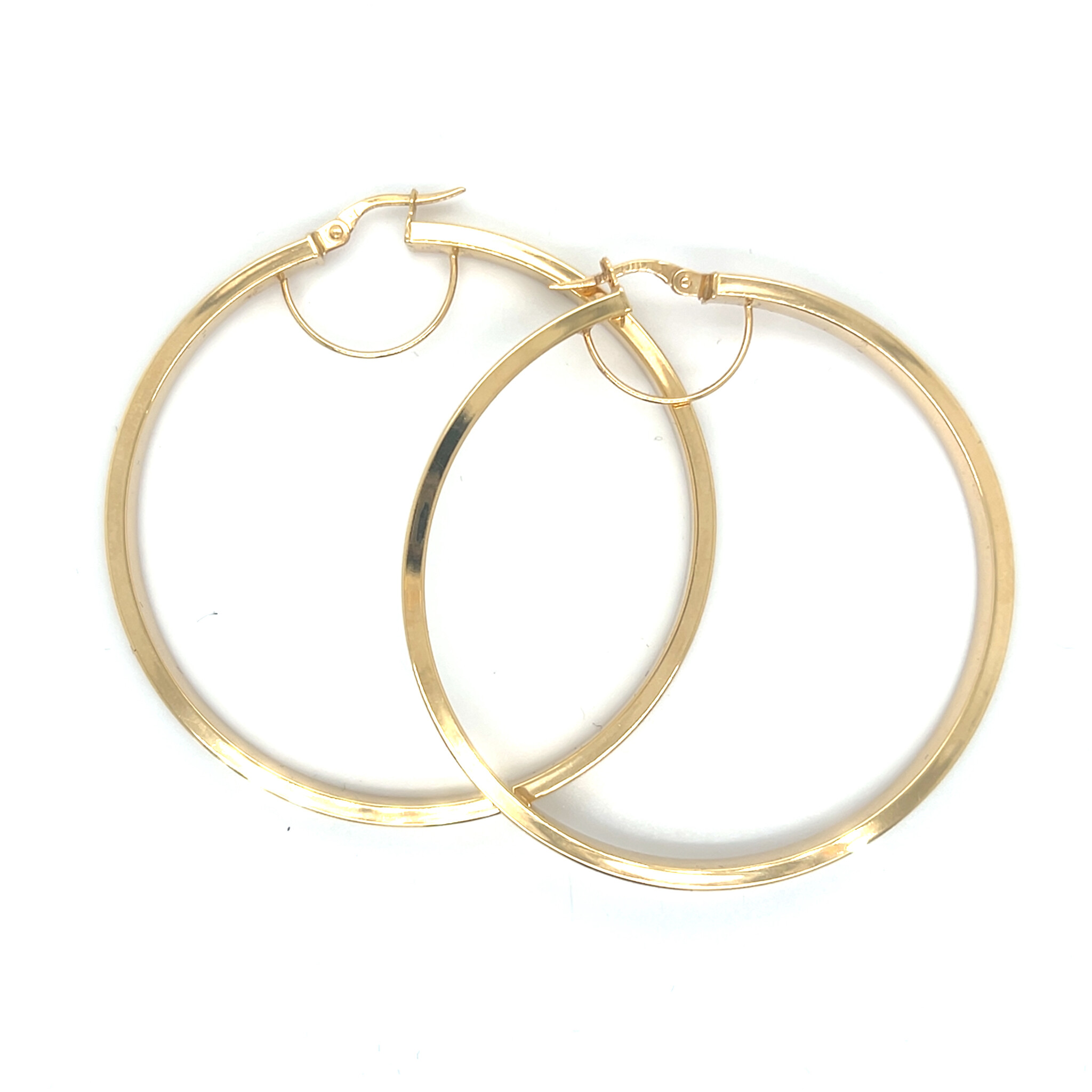 Oorbellen grote afgeplatte ringen - De Goud Winkel