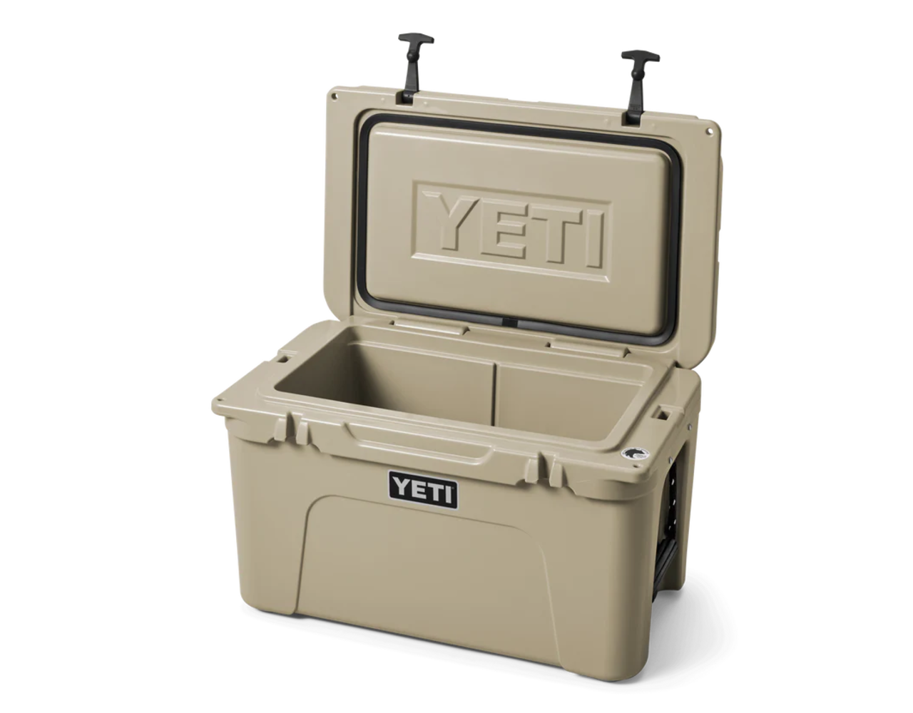 Yeti Tundra 45 Desert Tan - Behind the Pines
