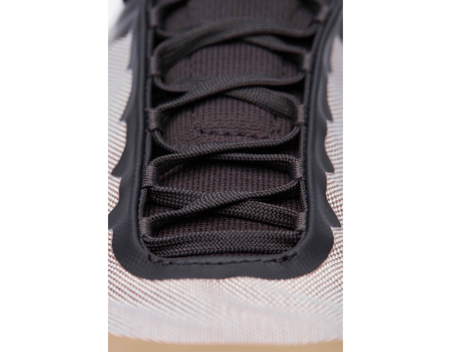 Arc'teryx Vertex Alpine Canvas / Graphite - Behind the Pines