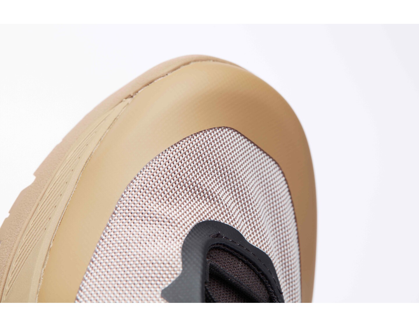 Arc'teryx Vertex Alpine Canvas / Graphite - Behind the Pines