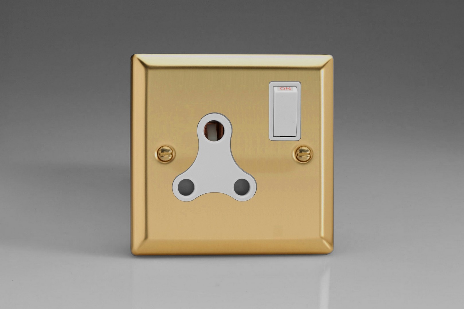 Varilight Classic 1-Gang 15A Round Pin Socket White Victorian Brass ...