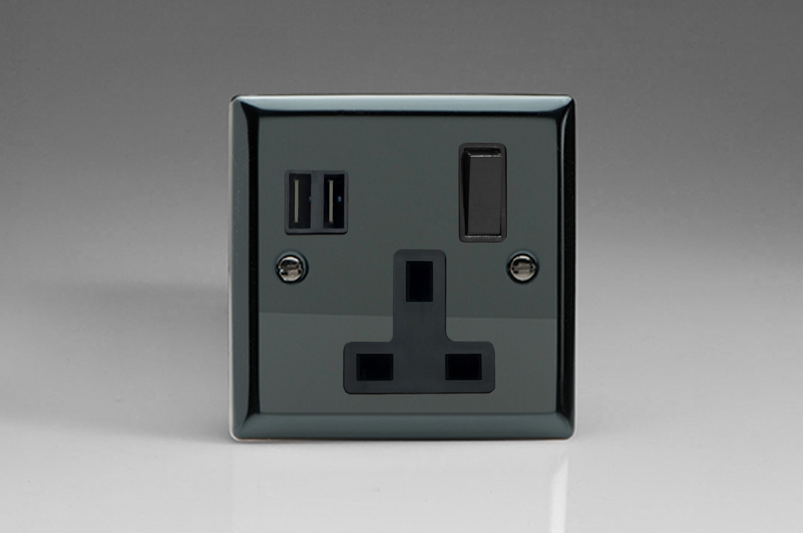 Varilight Classic 1-Gang 13A Single Pole Switched Socket + 2x5V DC 3400mA USB Charging Ports ...