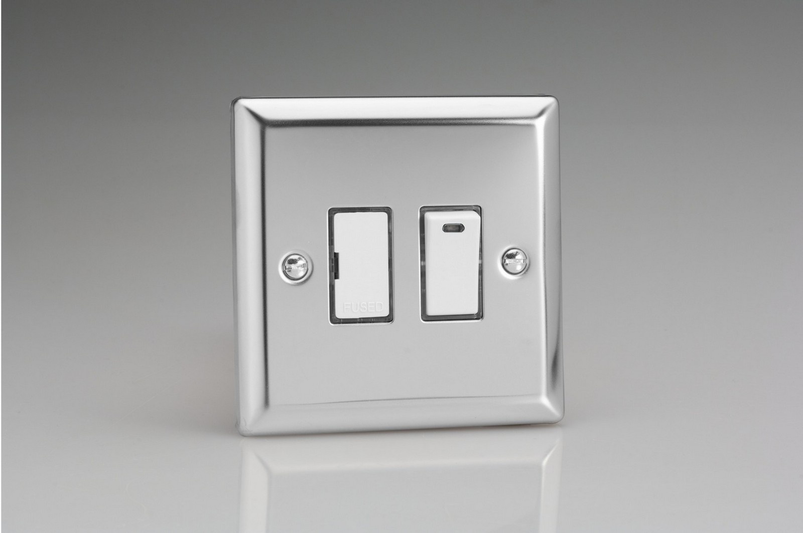 Varilight Classic 13A Switched Fused Spur + Neon White Mirror Chrome ...