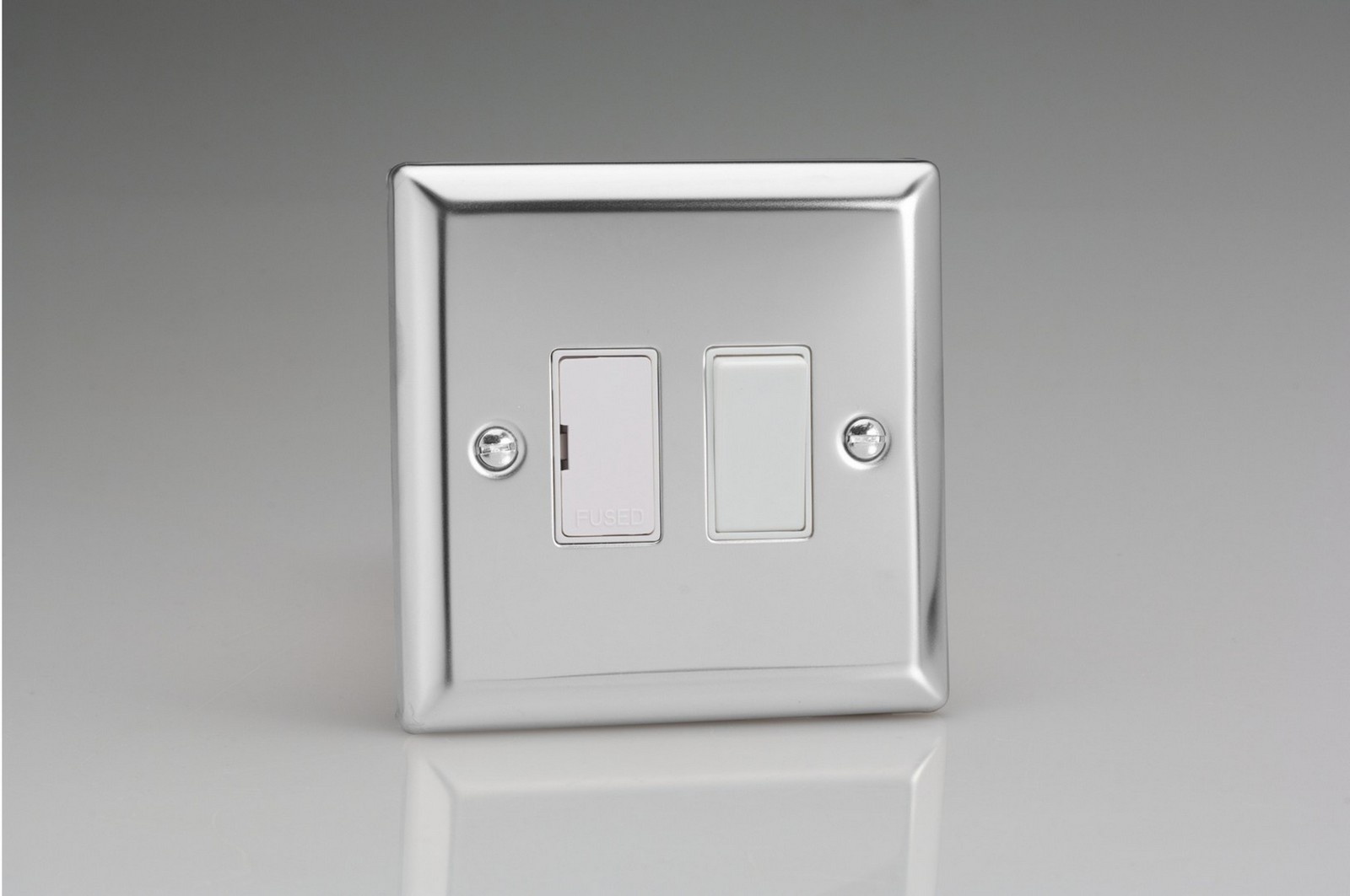 Varilight Classic 13A Switched Fused Spur White Mirror Chrome White ... Varilight Classic 13A Switched Fused Spur White Mirror Chrome White ...