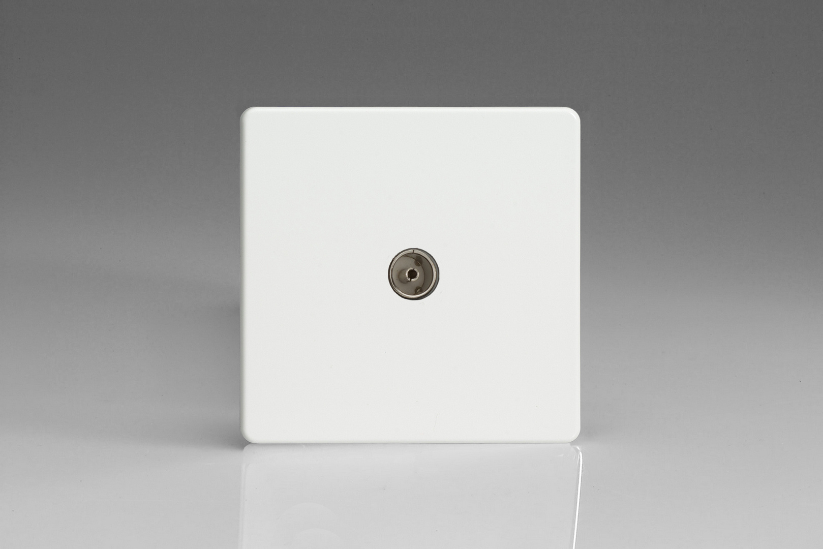 Varilight Screwless 1-Gang TV Socket, Co-Axial Premium White Plain ...
