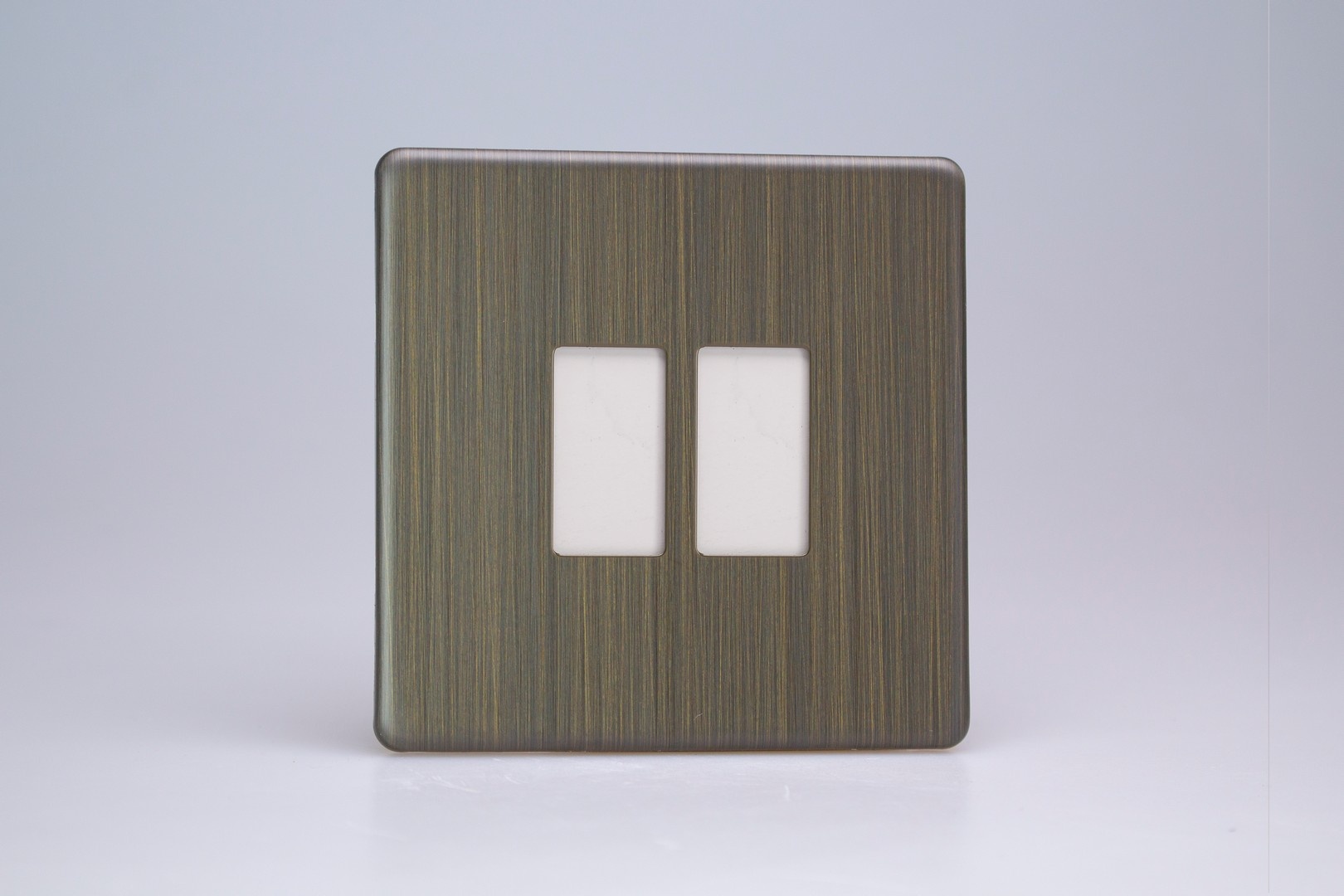 Varilight Urban Screwless 2-Gang PowerGrid Plate including Yoke (Single ...