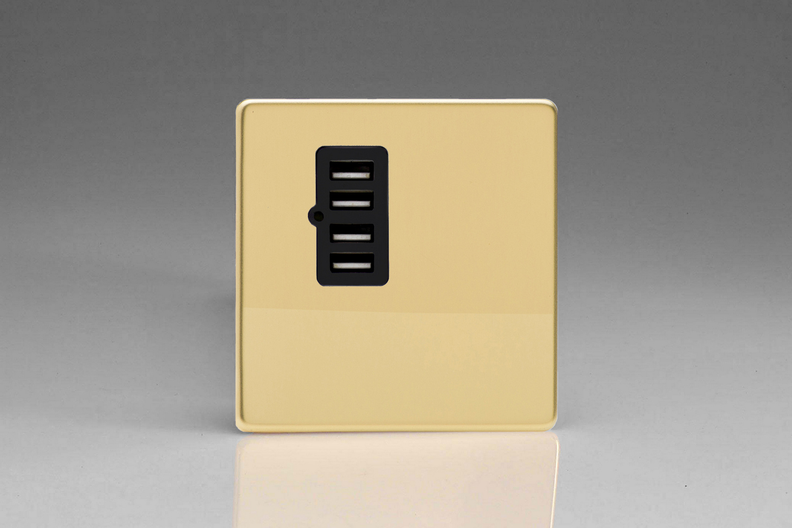 Varilight Screwless 4 Gang 5V DC 4800mA USB Charging Port (Single Plate ...