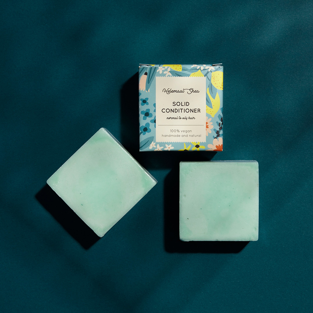 Solid Conditioner bar - normal to oily hair - buy here - HelemaalShea