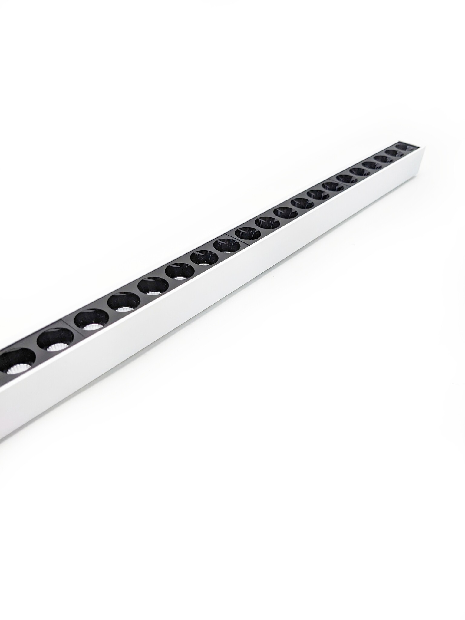 T-BAR linear light WIT 1100mm 3000K 20W - LEDLED B.V.