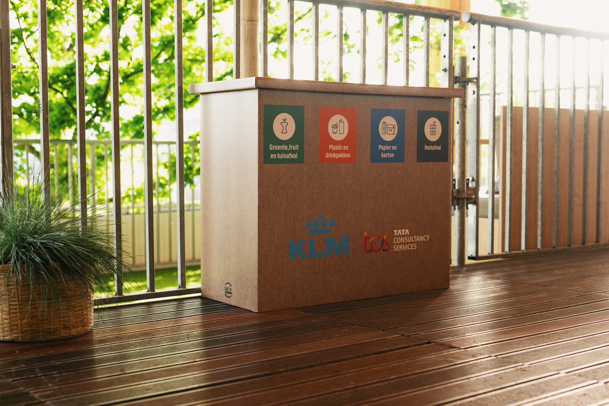 Custom Design Projects - Eco Bins for Fraai Projecten KLM Open ...