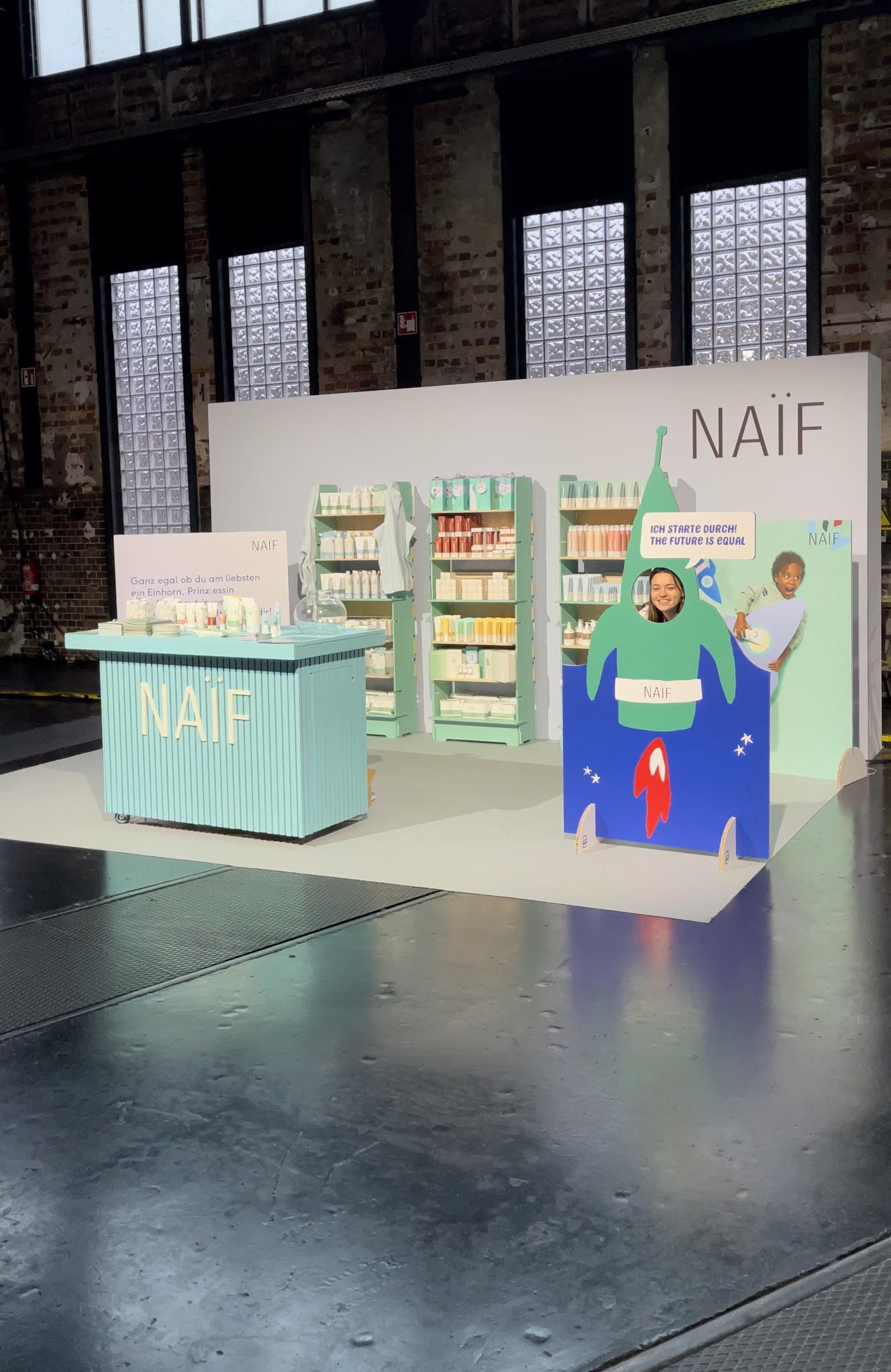 Custom Design Projects - Exhibition stand for Naif - KarTent
