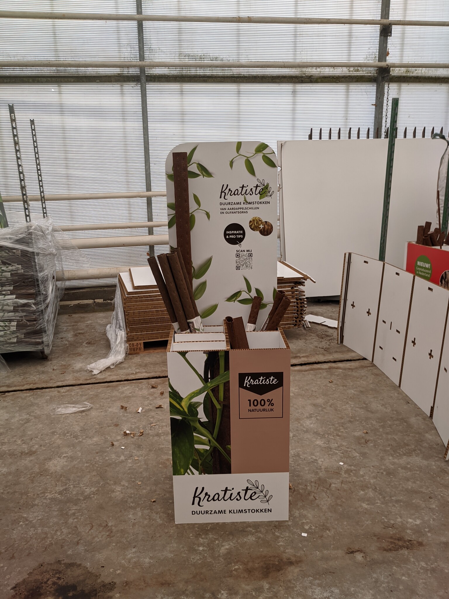 Custom Design Projects - Display for Kratiste - KarTent