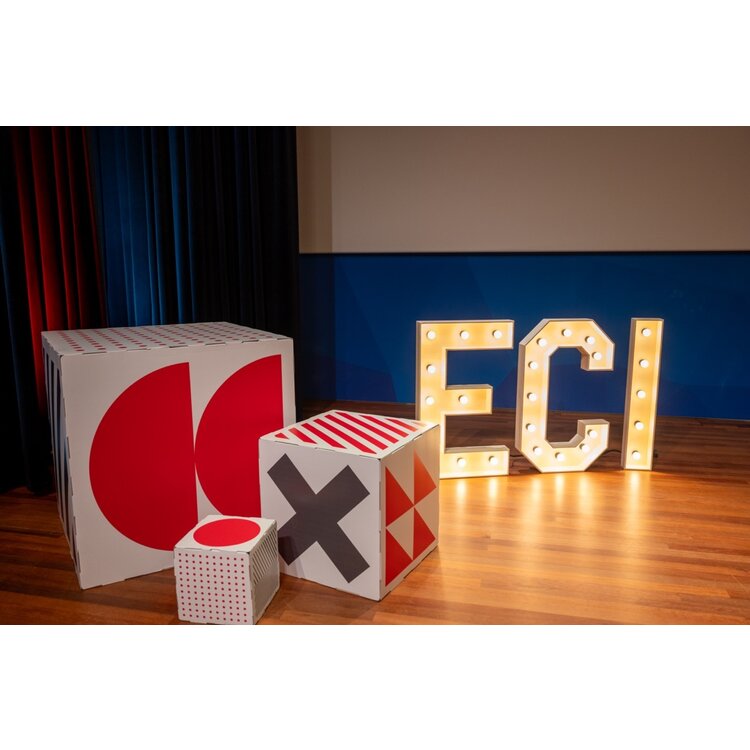 Custom -made stacking cube printed | Top closed, bottom open - KarTent