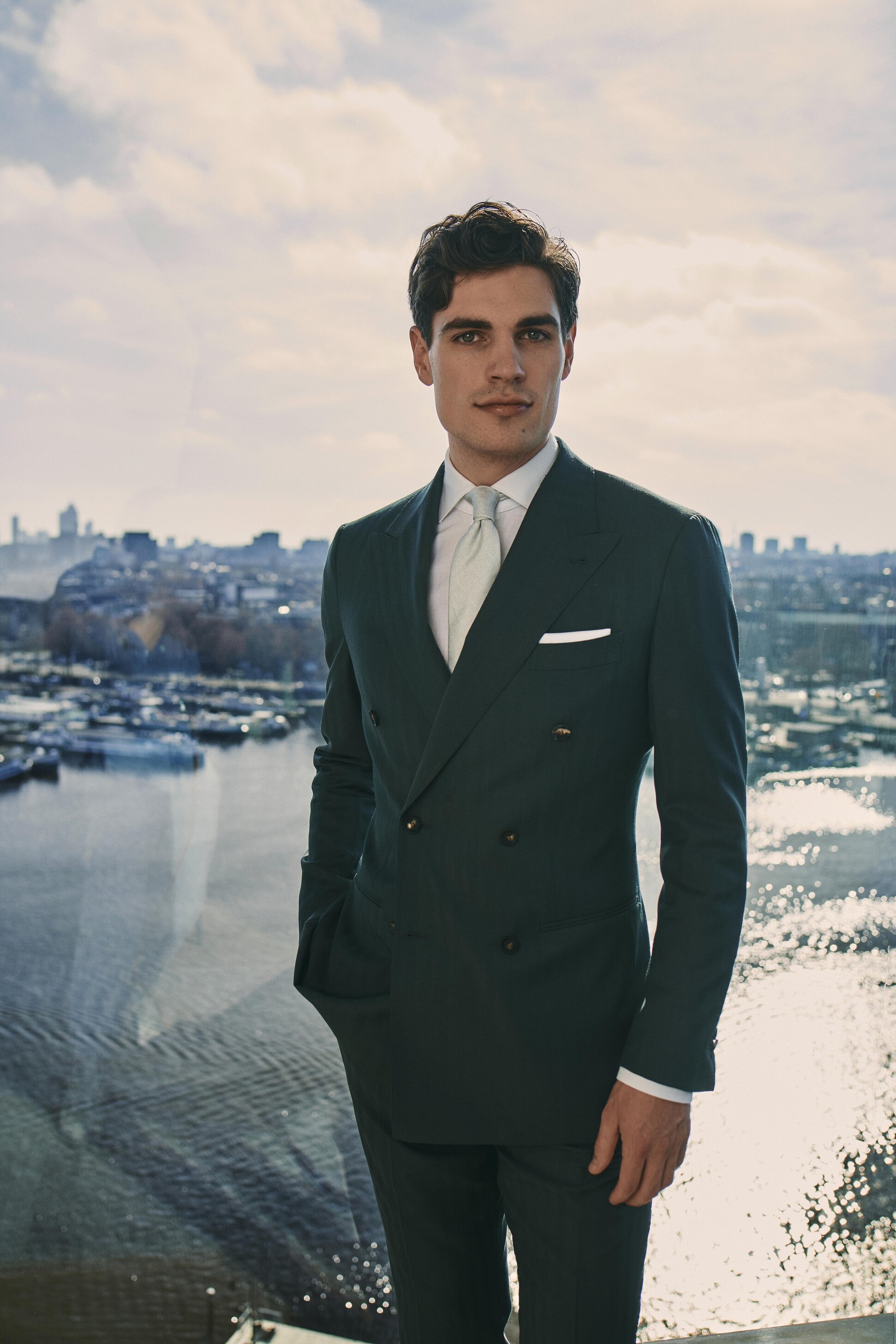 Dress codes. Read all essentials on these timeless dress codes - PAKKEND Amsterdam