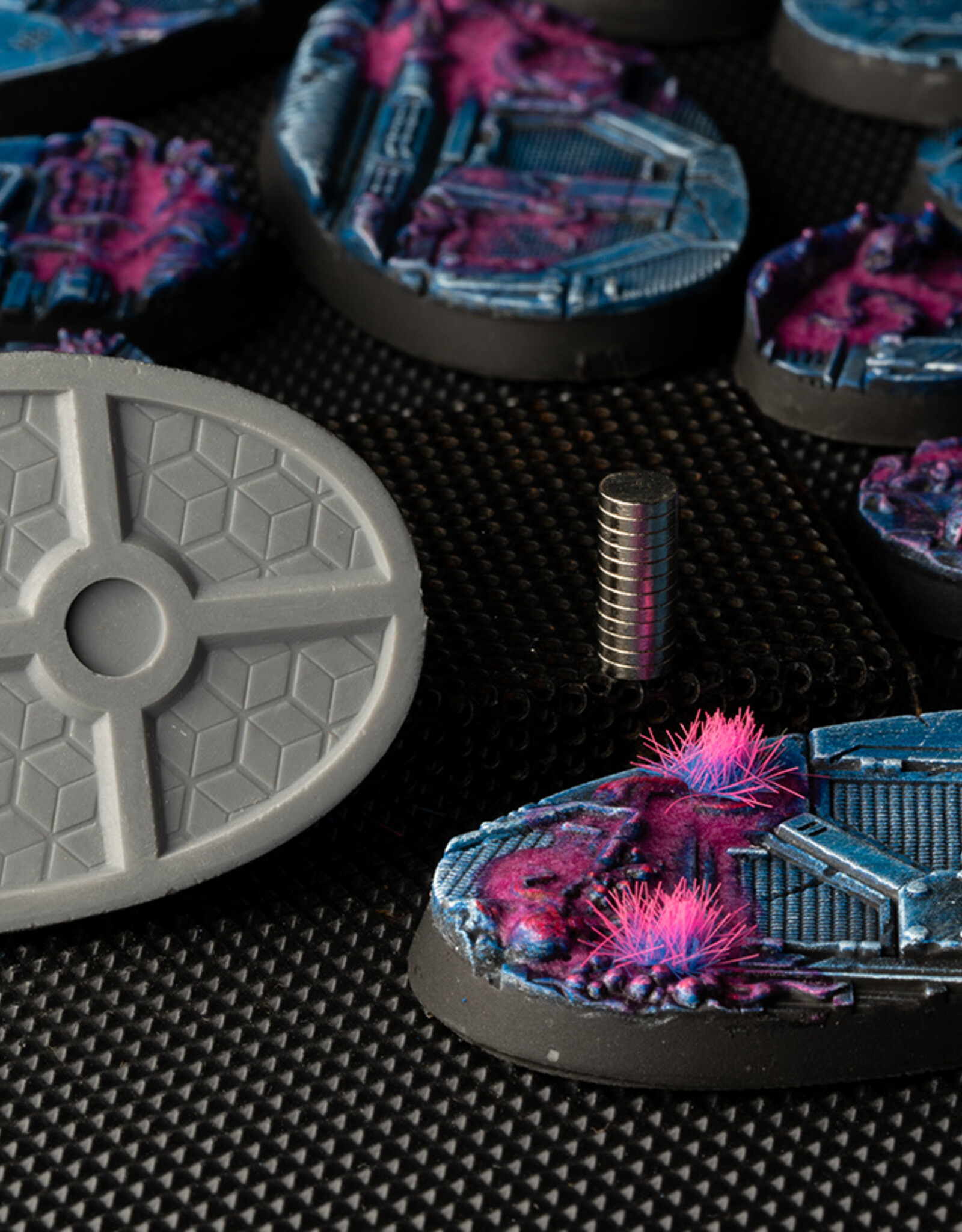 Alien Infestation Bases Pre-Painted (4x 60mm Oval ) - Tafelridder.nl