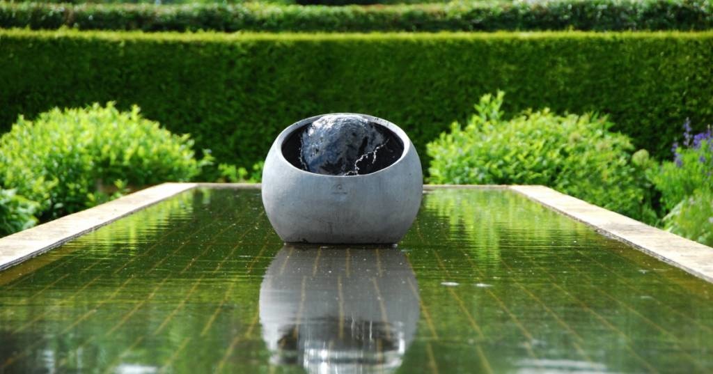 Water Feature Water Globe - Eliassen Home & Garden Pleasure